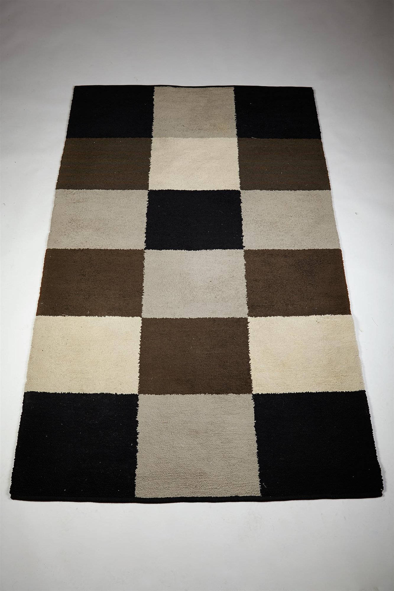 Rug designed by Astrid Sampe for Taberg, Sweden. 1950's. — Modernity
