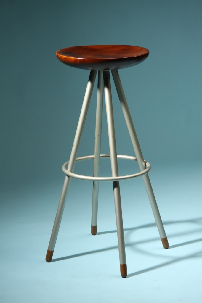 Bar stools, designed for Zeus, Italy. 1980's. — Modernity