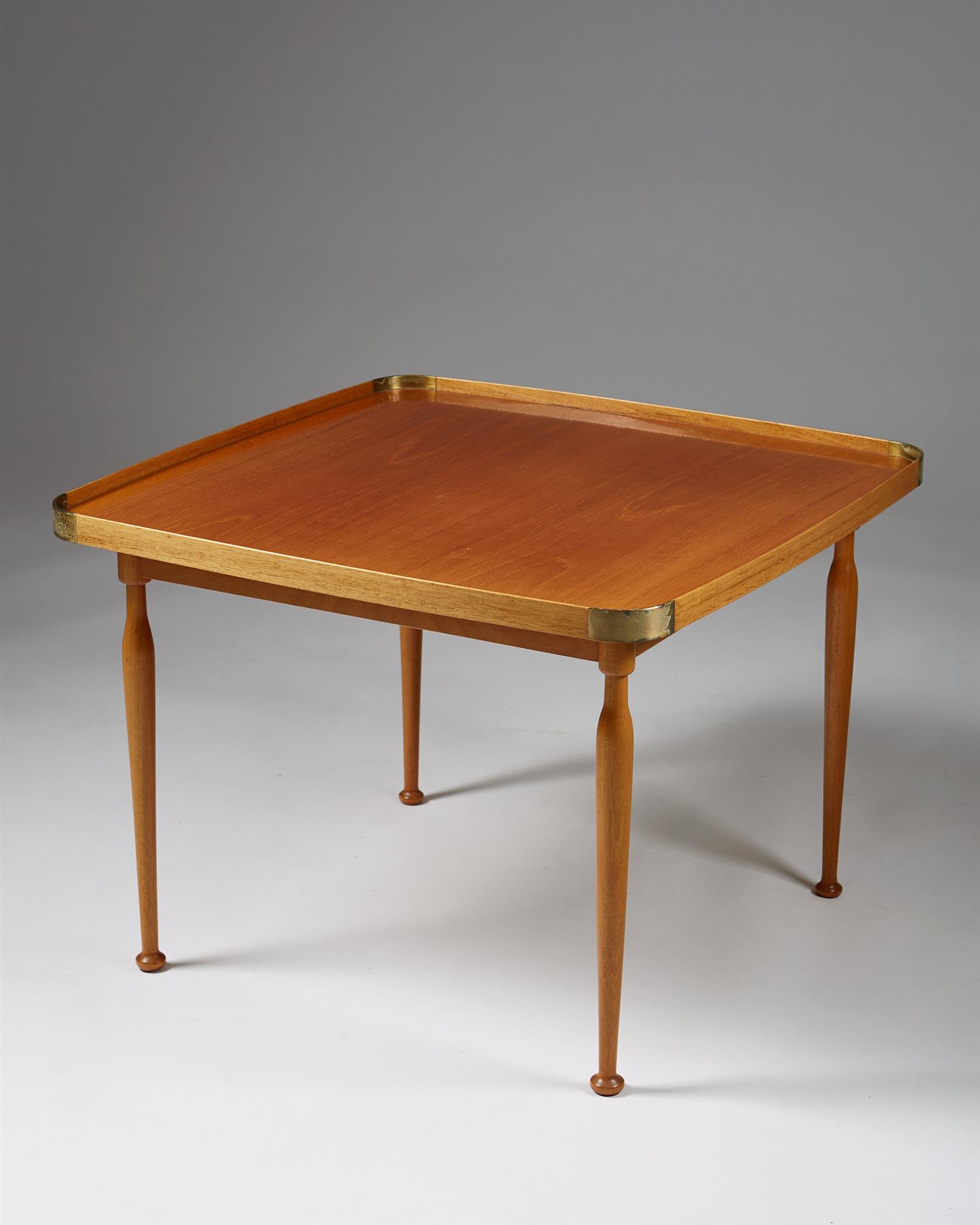 Occasional table designed by Josef Frank for Svenskt Tenn — Modernity