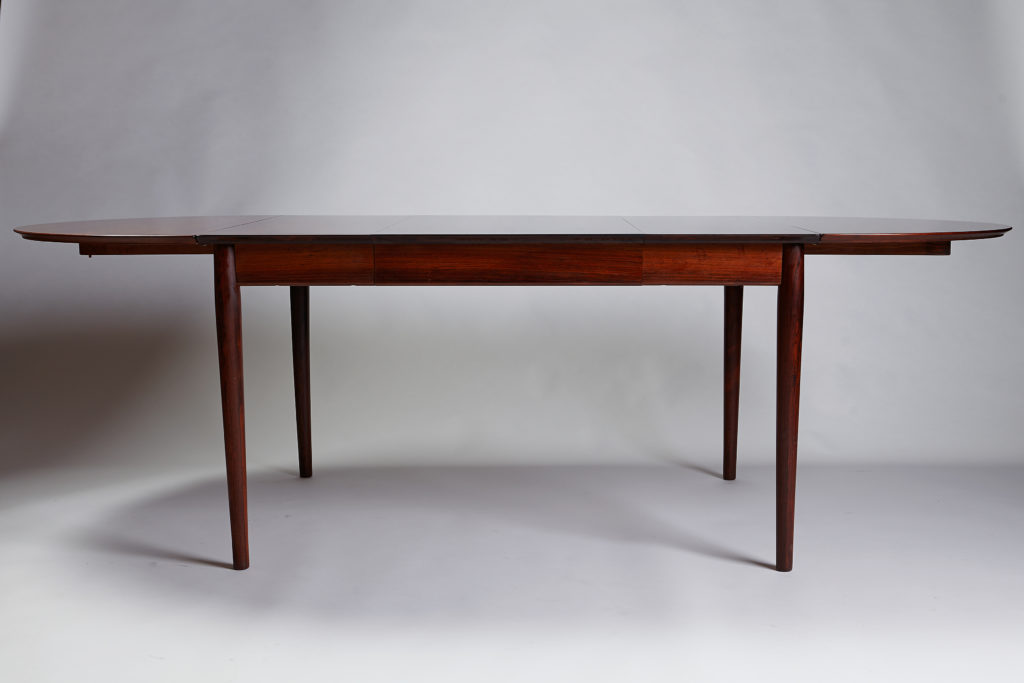 Dining table designed by Arne Vodder for Sibast, — Modernity