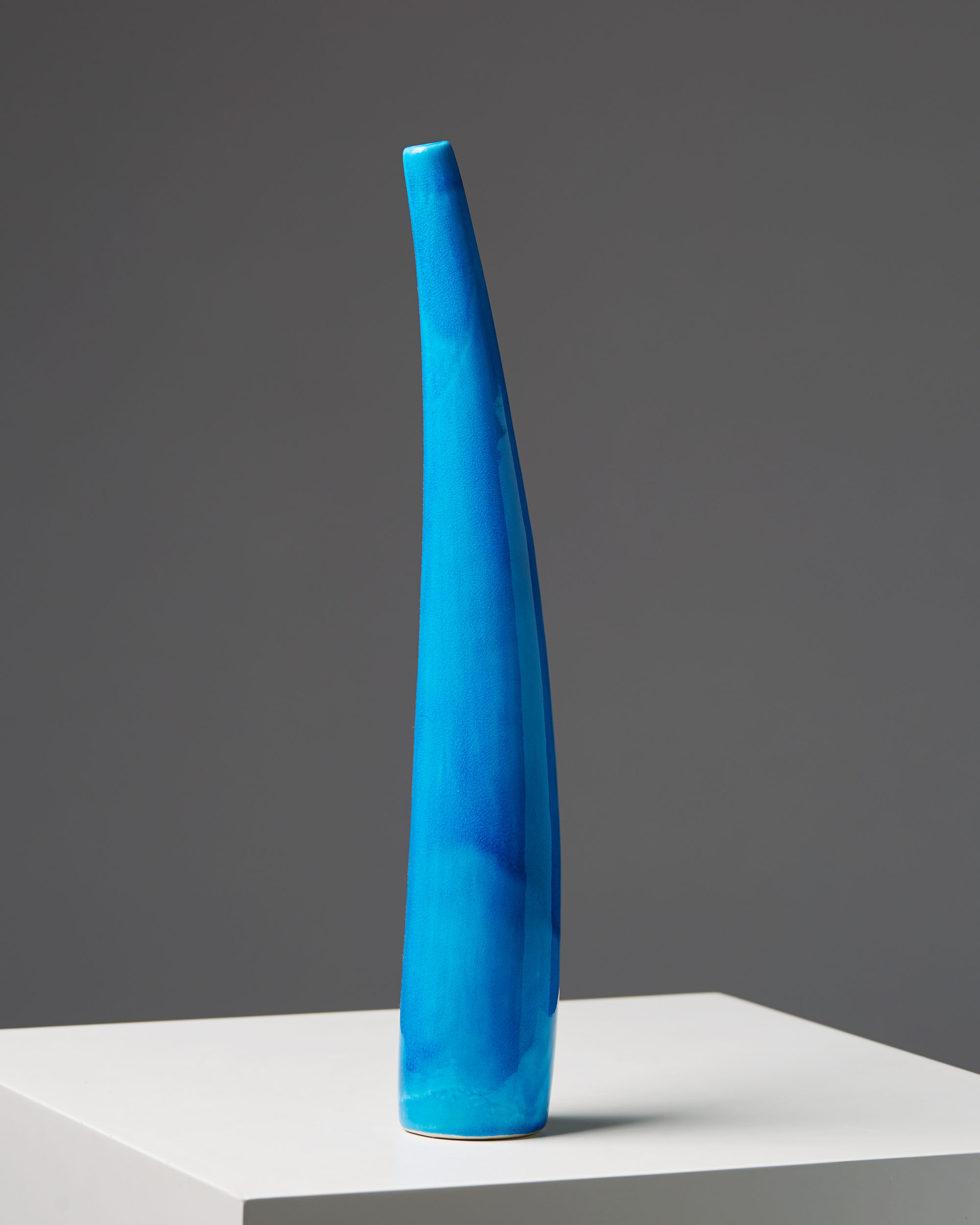 Vase designed by Toini Muona for Arabia, — Modernity
